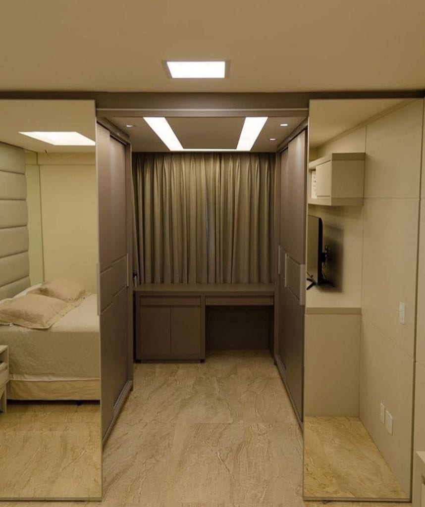 Closet com portas: vantagens e +40 ideias excelentes! - Dicas Decor