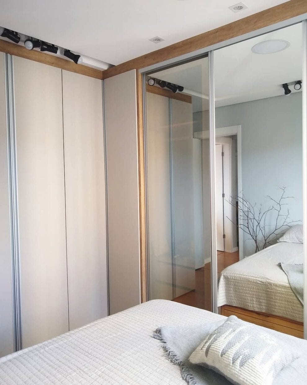 Guarda-roupa planejado: 54 ótimas ideias e dicas de projeto! - Dicas Decor