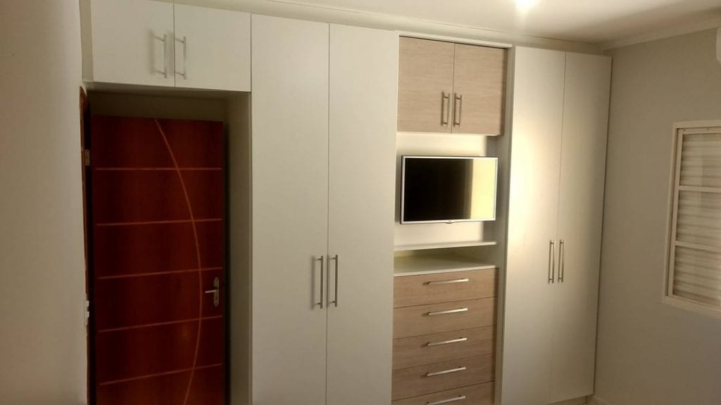 Guarda-roupa planejado: 54 ótimas ideias e dicas de projeto! - Dicas Decor