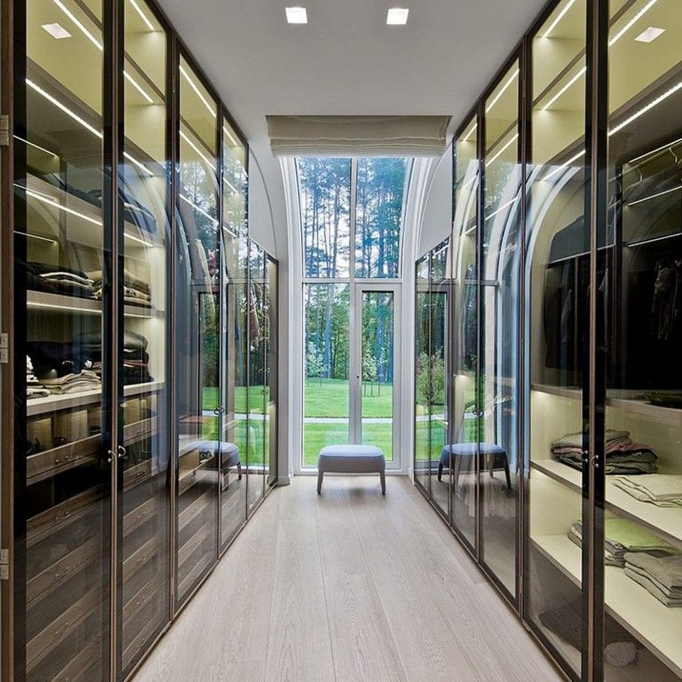 Closet com portas: vantagens e +40 ideias excelentes! - Dicas Decor