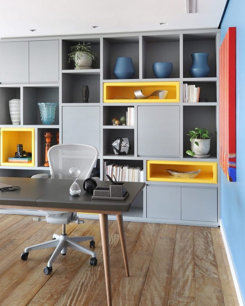 Como Organizar e Decorar uma Estante: Confira Dicas e Belas Imagens ...