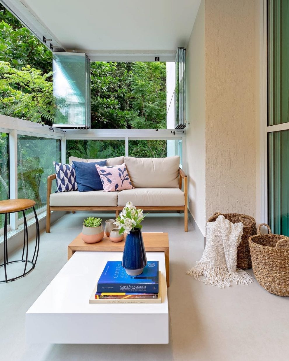 Varanda Pequena: Dicas e 40 imagens para te inspirar! - Dicas Decor