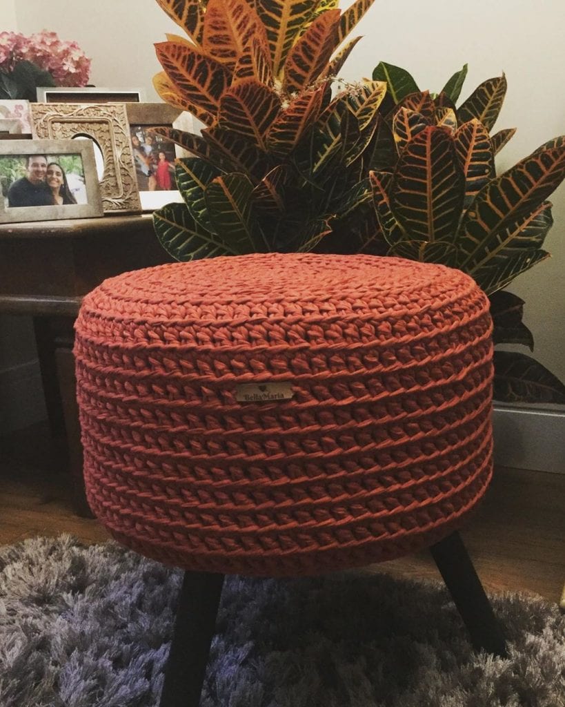 Puff de Crochê: tutoriais, como limpar e 45 modelos! - Dicas Decor