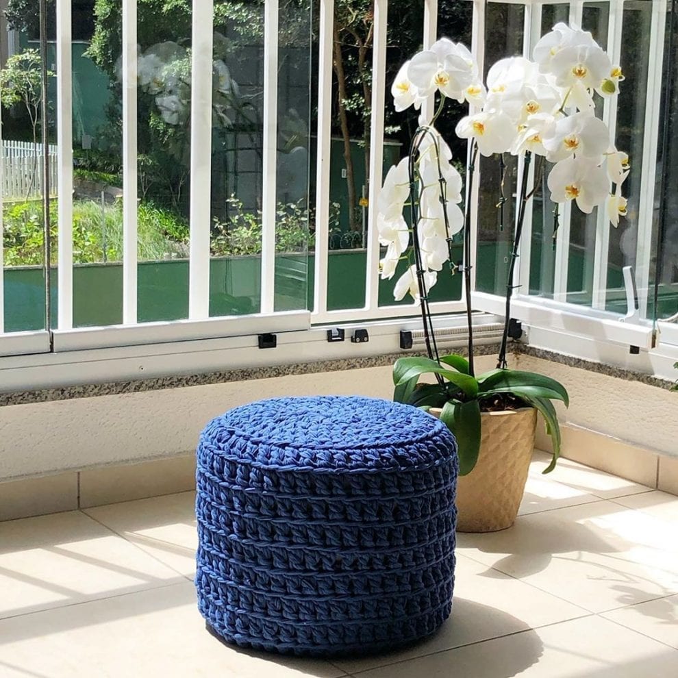 Puff de Crochê: tutoriais, como limpar e 45 modelos! - Dicas Decor