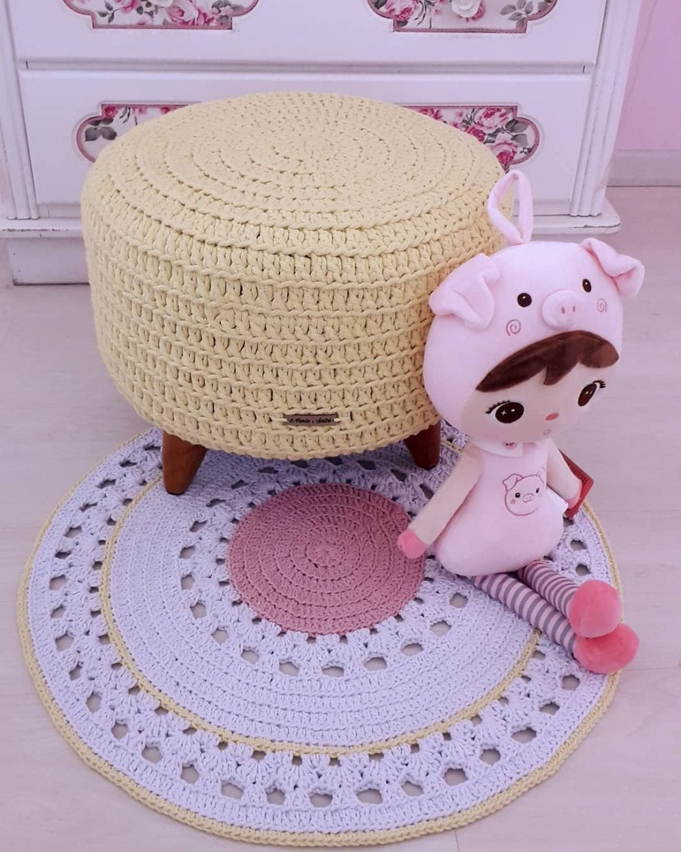 Puff de Crochê: tutoriais, como limpar e 45 modelos! - Dicas Decor