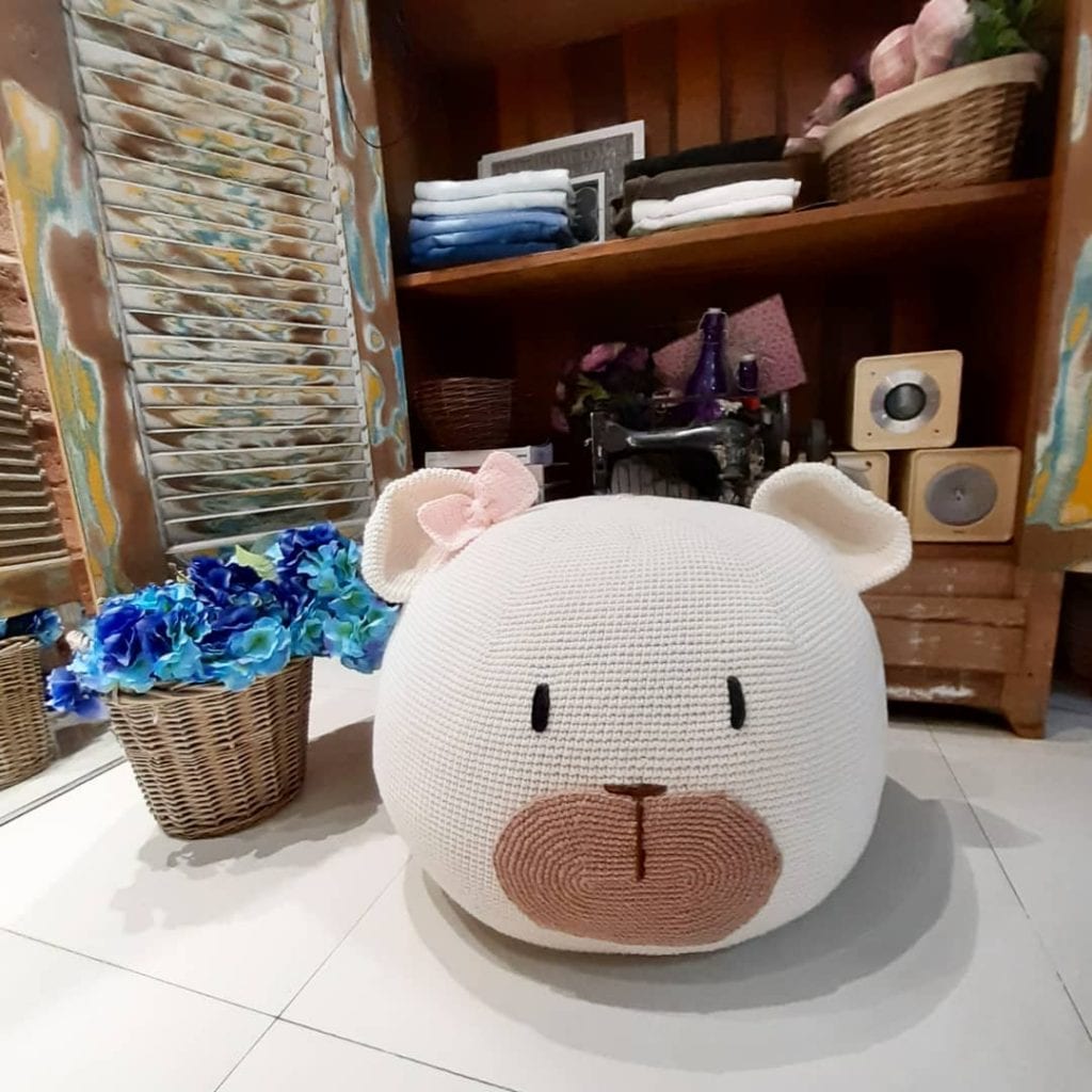 Puff de Crochê: tutoriais, como limpar e 45 modelos! - Dicas Decor