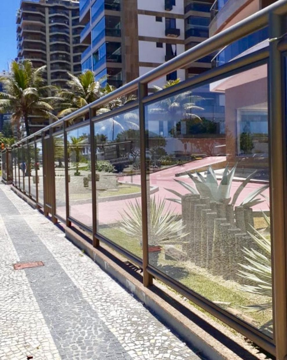 Muro de Vidro: 40 imagens para te inspirar! - Dicas Decor