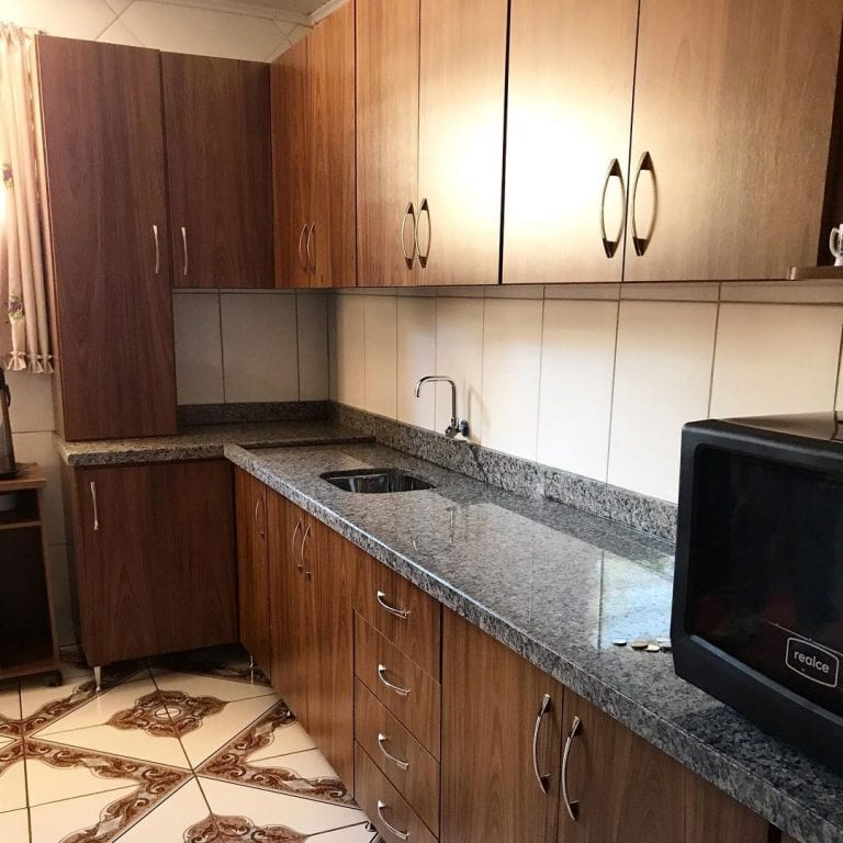 Granito Cinza: Tipos, Preços e +40 belas inspirações! - Dicas Decor