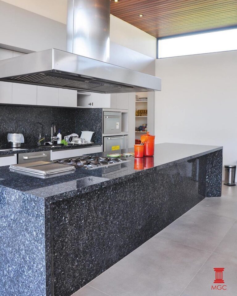 Granito Azul: Conheça os Tipos e 14 Lindas Inspirações - Dicas Decor