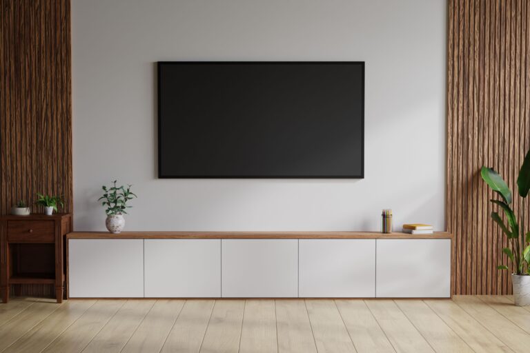 Qual a altura da TV na parede? Saiba o que considerar e como instalar ...